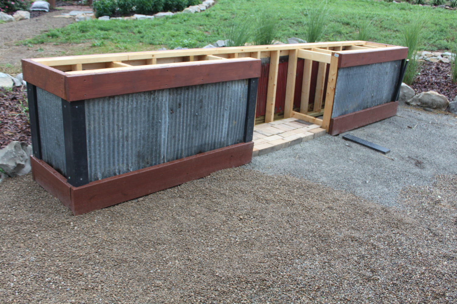 Building An Inexpensive Rustic Outdoor Kitchen Old World Garden Farms