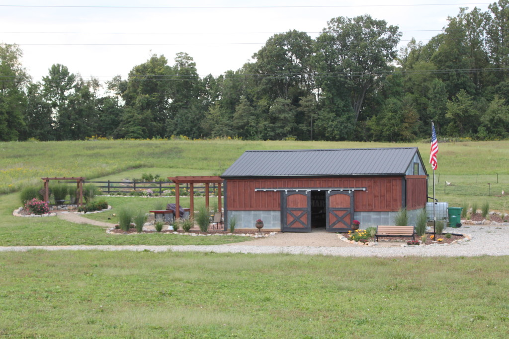 A Barn Raising In Photos - How to Build A Barn When You Haven't a Clue ...