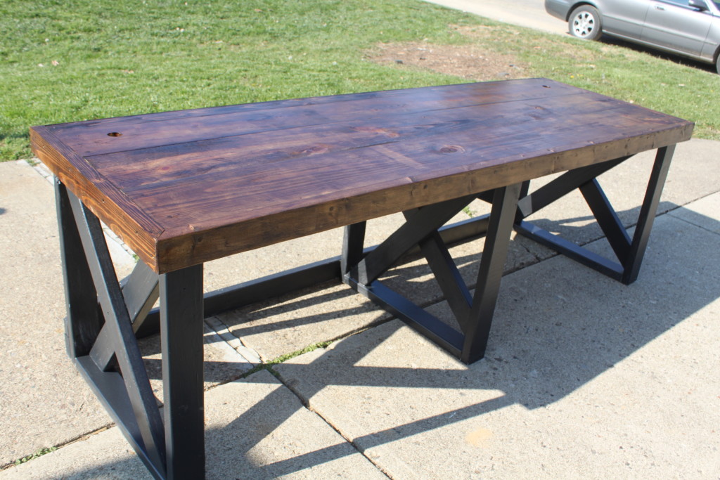 How To Build This Trestle Desk From Scrap Lumber