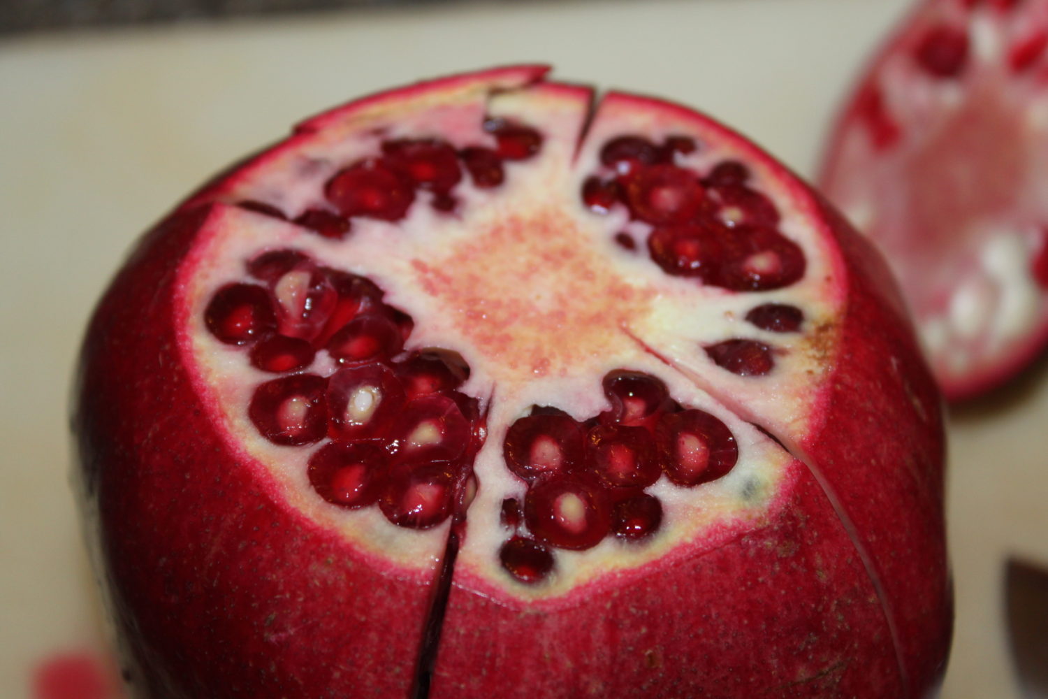 The Pomegranate - Tips, Peeling Tricks And Recipes For This Super Fruit