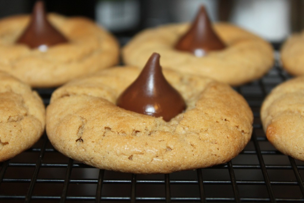 Peanut Butter Kiss Cookie Recipe - The Ultimate Christmas Cookie!!!