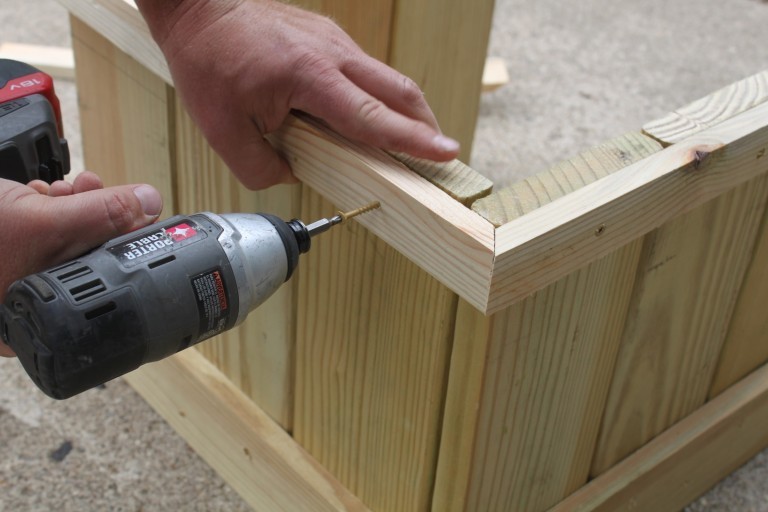 Building Grow Boxes - Creating The DIY Any Age Anywhere Garden - Old ...