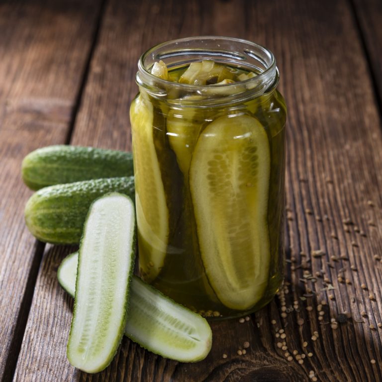 Crispy Dill Pickle Recipe - The 7 Secrets To Keeping Them Crunchy